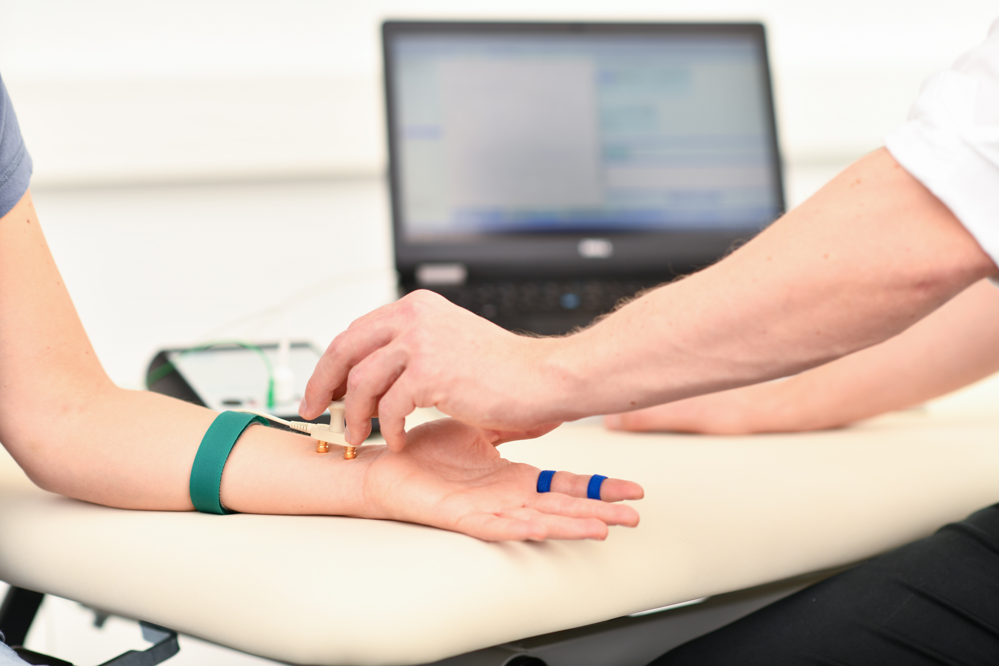 Karpaltunnelsyndrom - Mag. Dr. Stefan Treichler